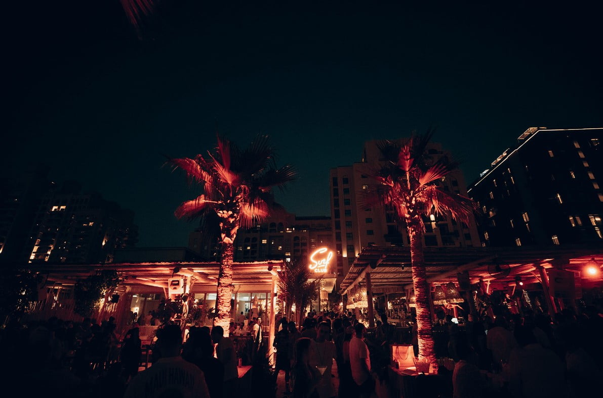 Your Guide to Surf Club in Dubai - Dubai Things
